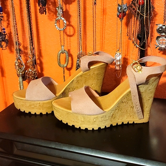 BAMBOO | Shoes | Bamboo Wedges Good For Any Occasion Hardly Worn Theyre ...